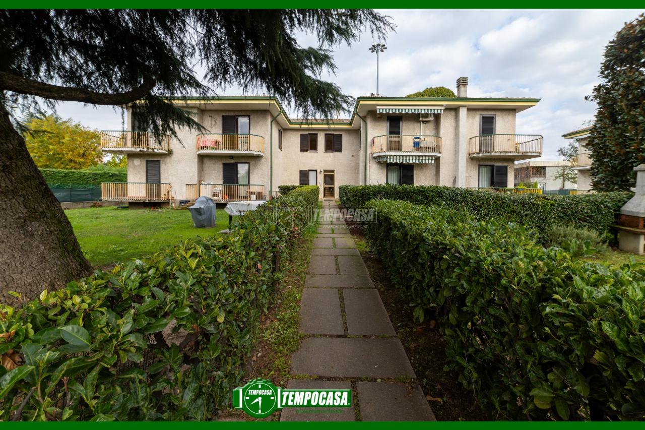Appartamento in vendita a Cavenago Di Brianza