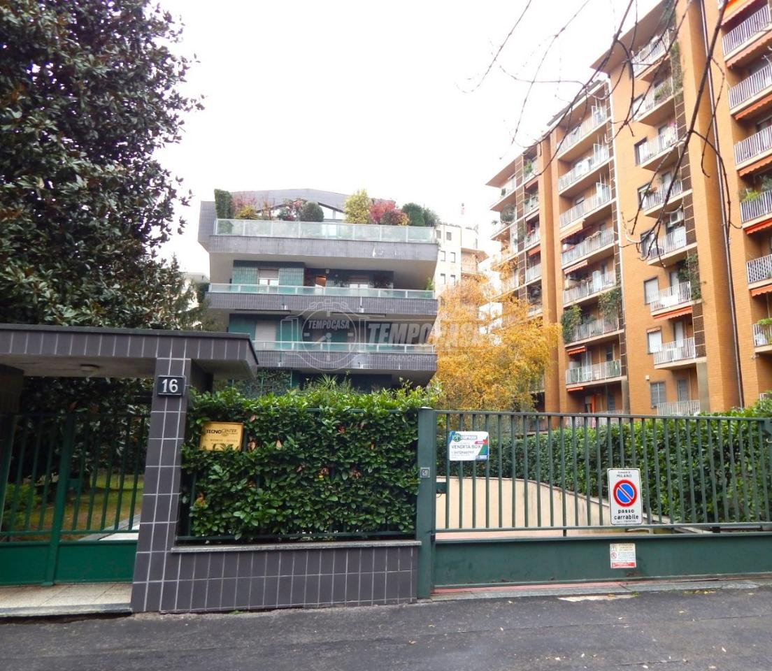 Box in vendita a Milano