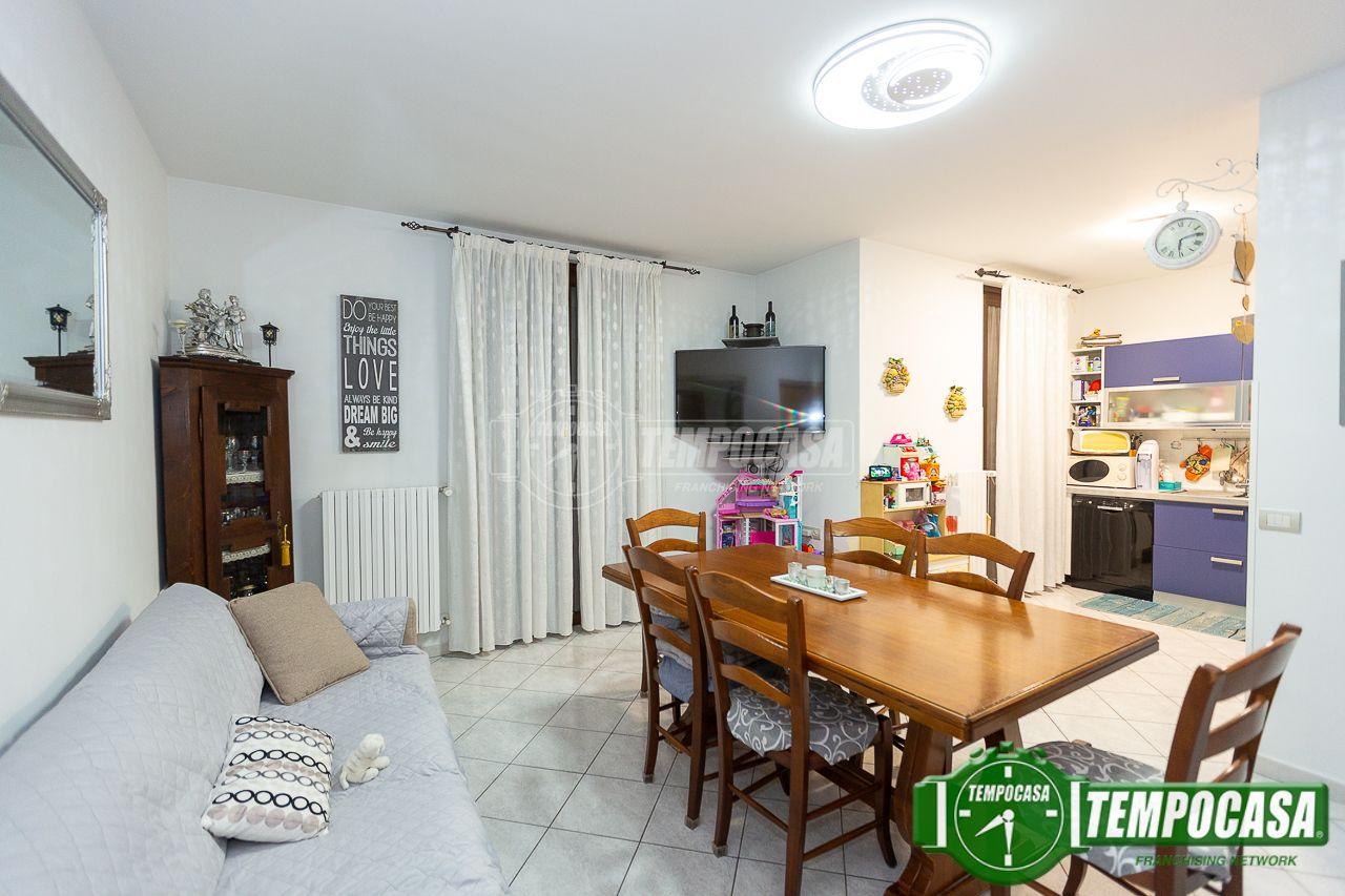 Appartamento in vendita a Rivolta D'Adda