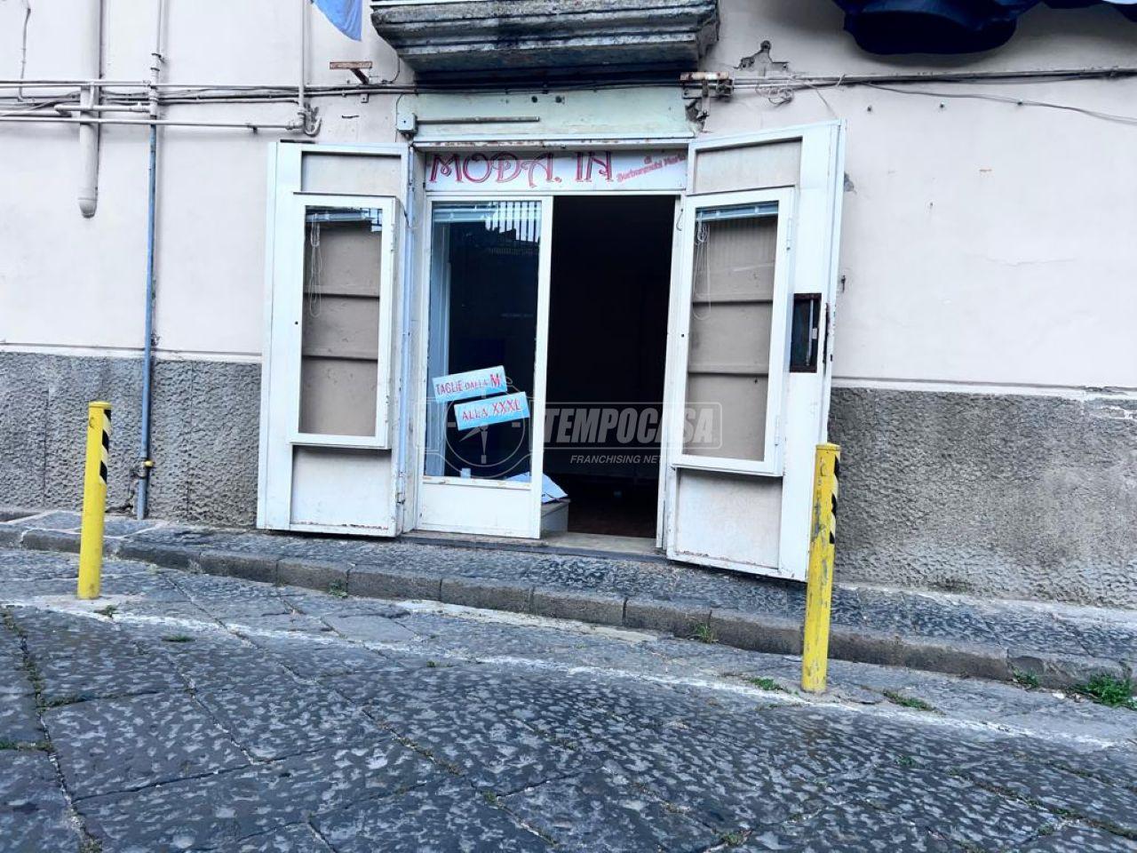 Negozio in vendita a Napoli
