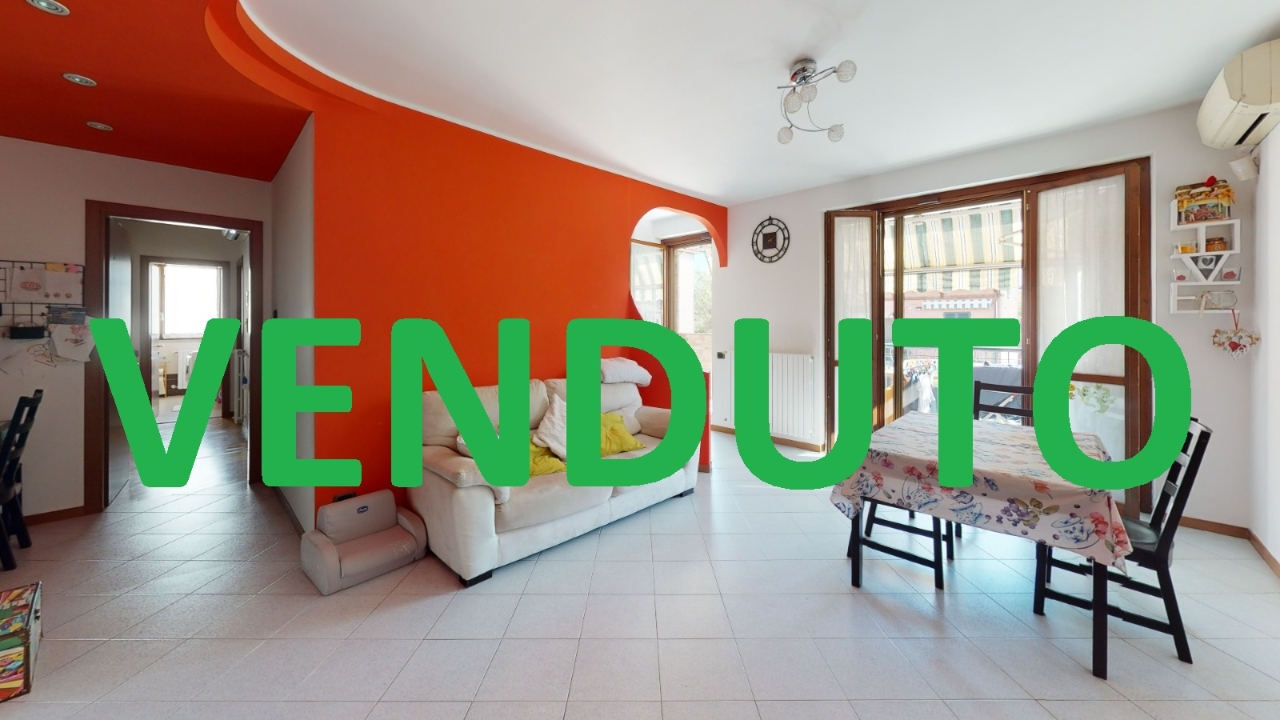 Trilocale in Via Filippo Gerbino 27, Lentate sul Seveso