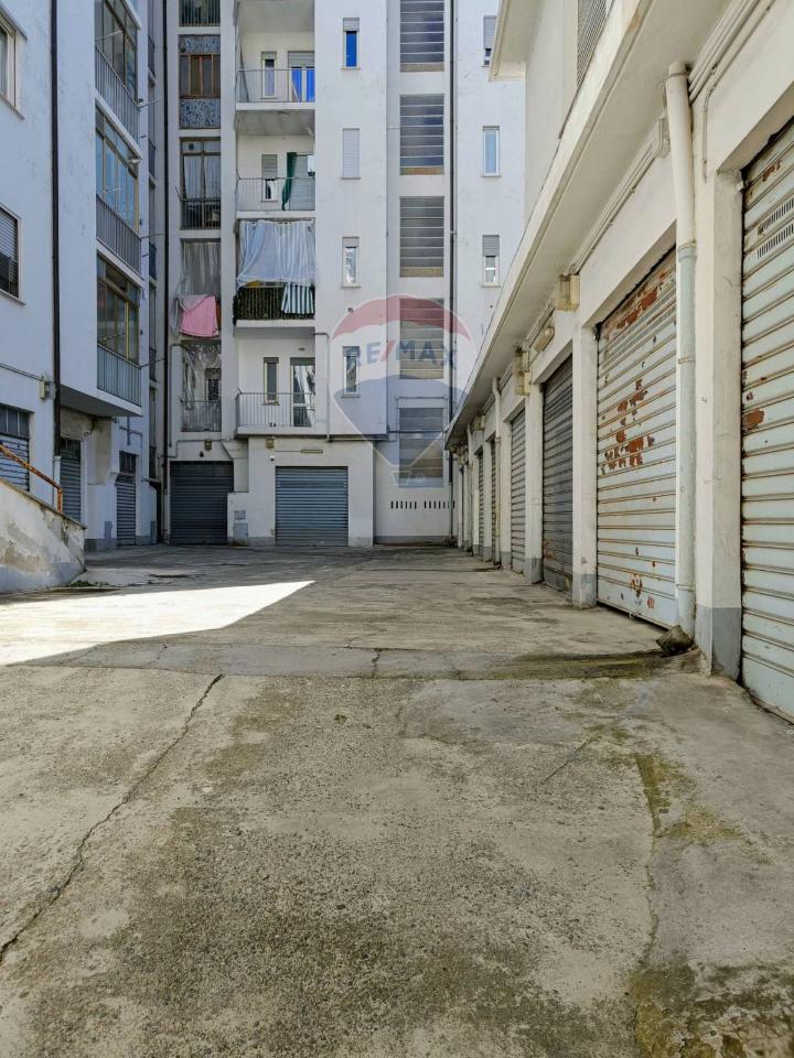 Box in vendita a Rivoli