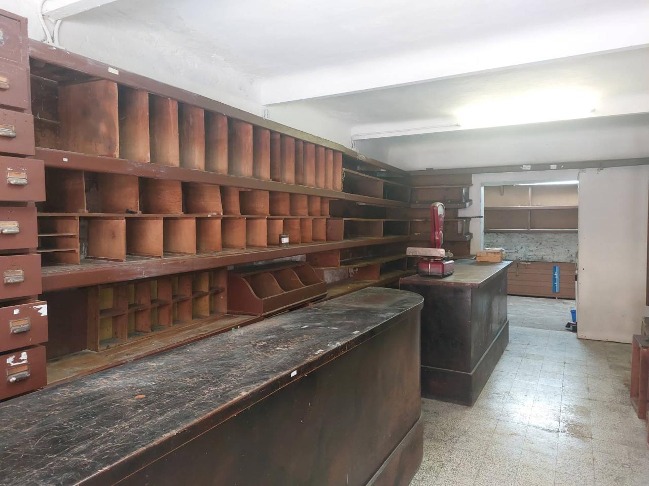 Negozio in affitto a Ferrara