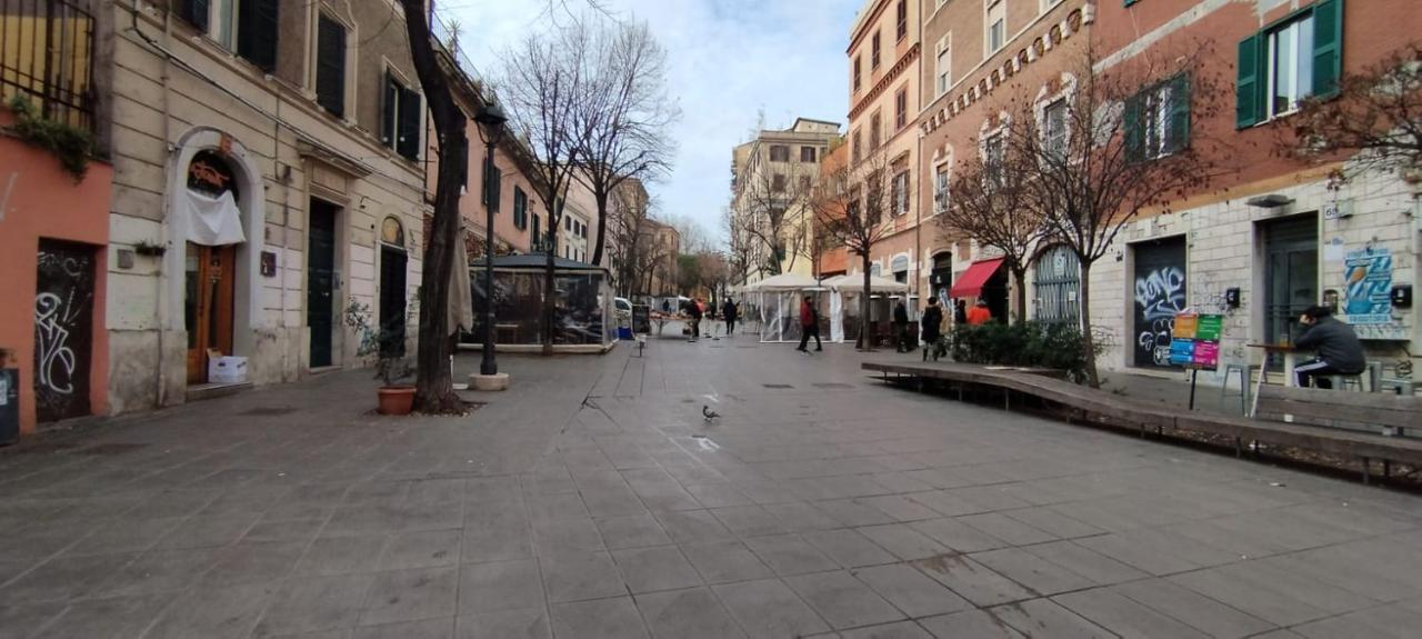 Negozio in affitto a Roma