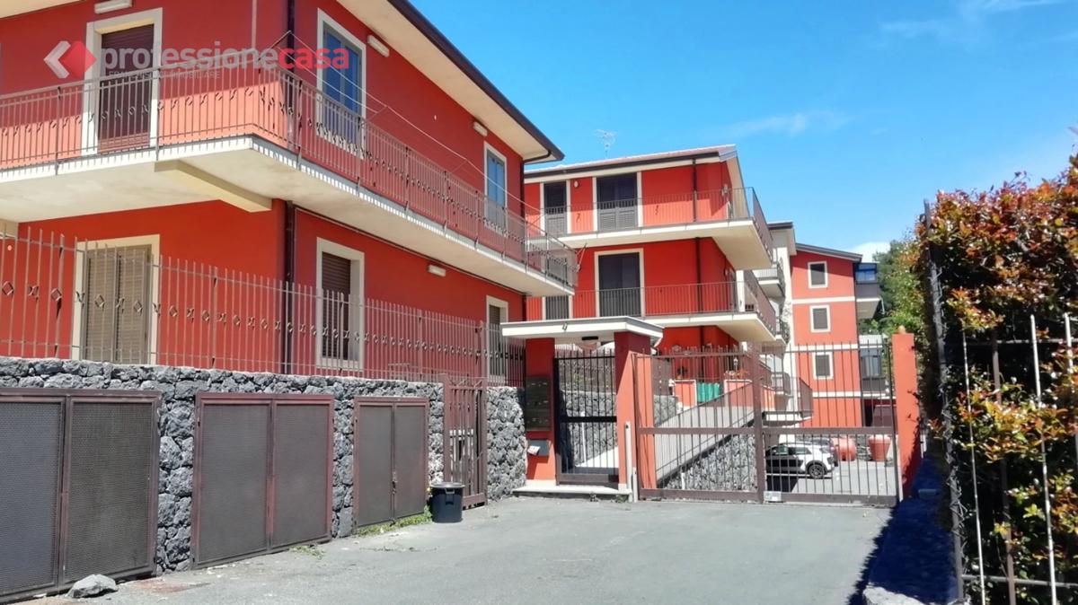 Appartamento in vendita a Pedara