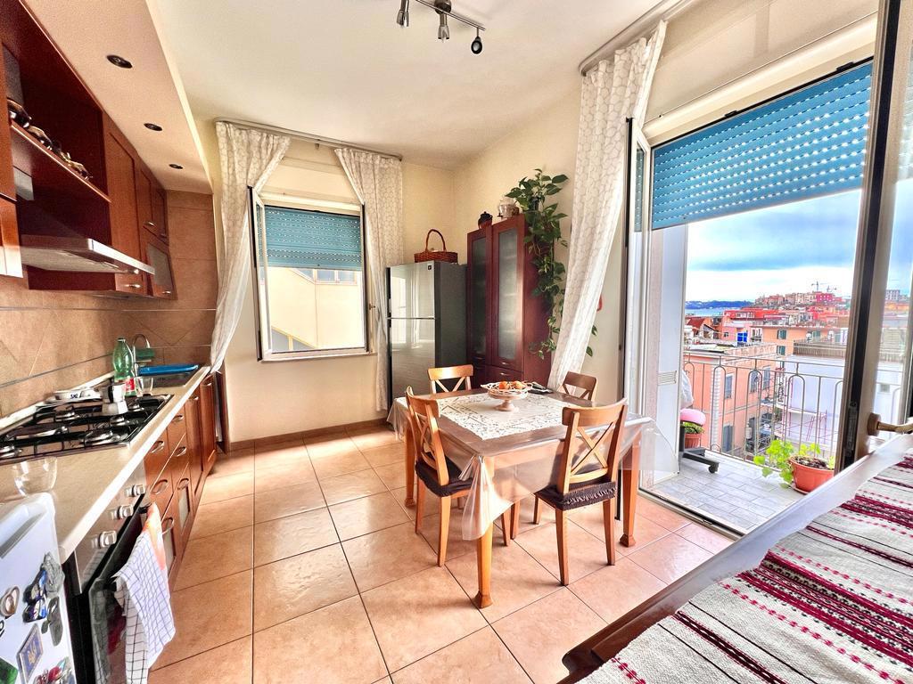 Appartamento in vendita a Pozzuoli