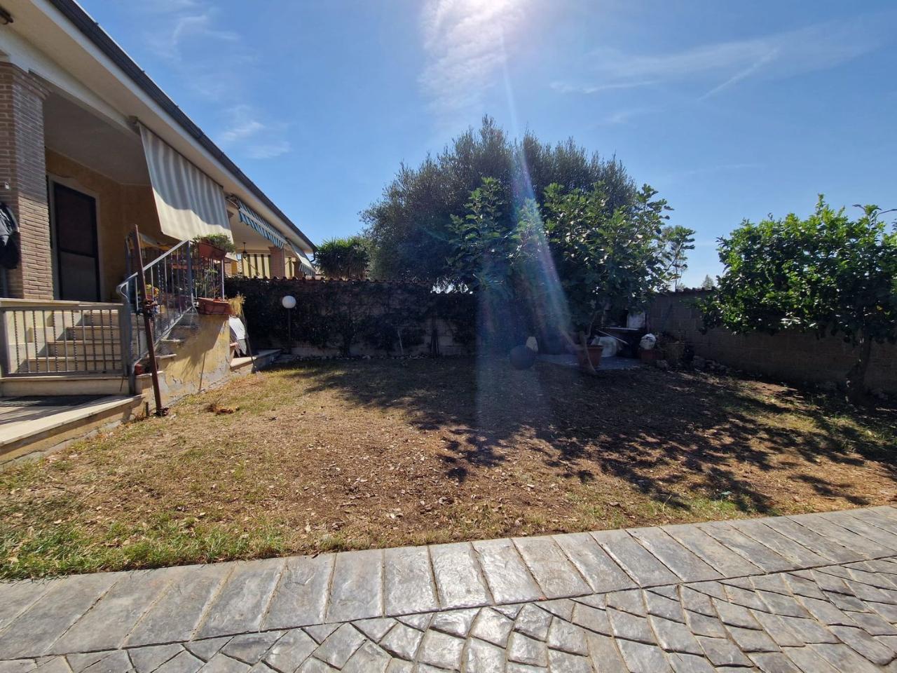 Villa a schiera in vendita a Ardea