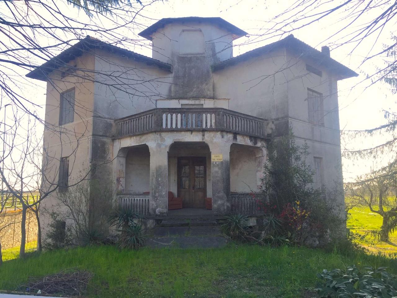 Casa indipendente in vendita a Medea