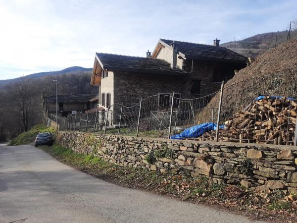 Villa in vendita a San Pietro Val Lemina