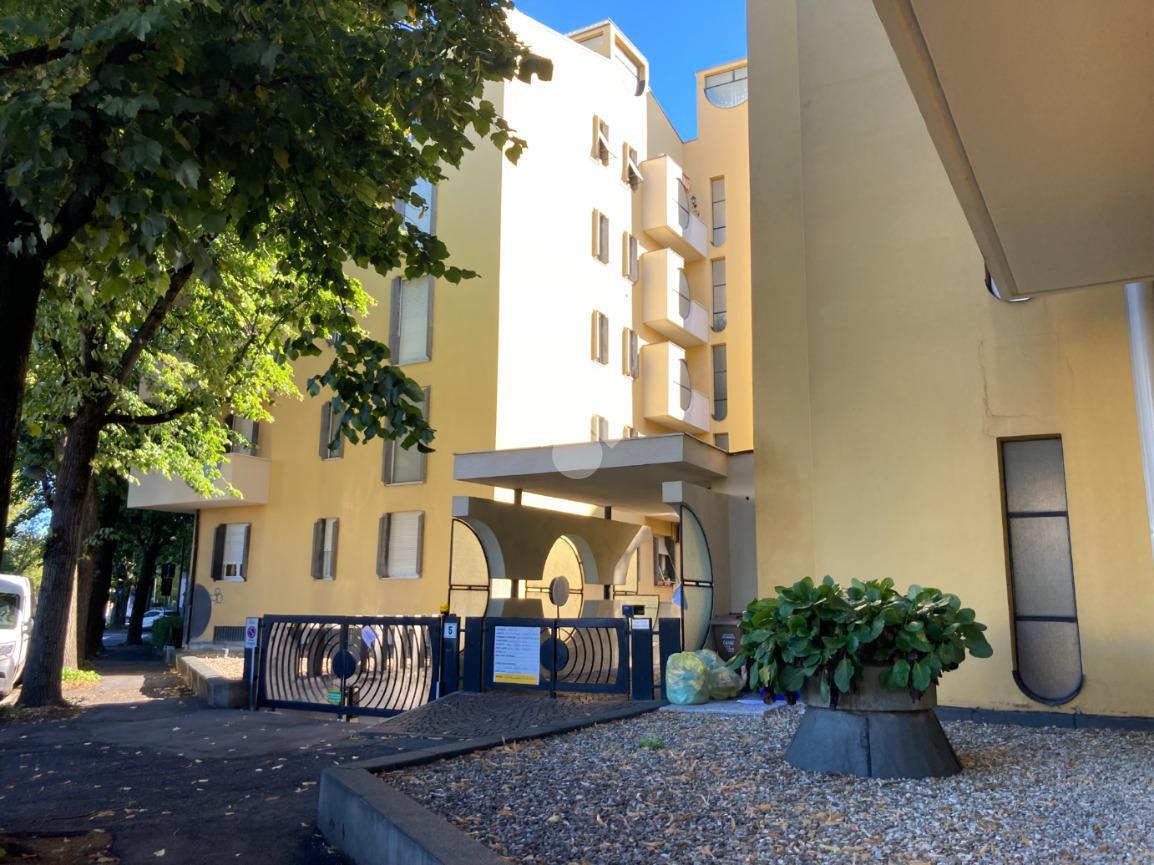 Box in vendita a Parma