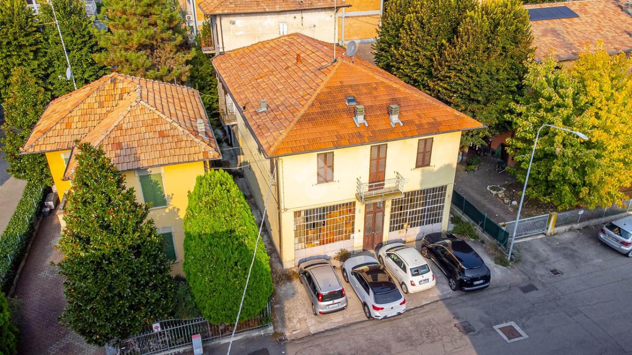 Palazzo in vendita a Reggio Emilia