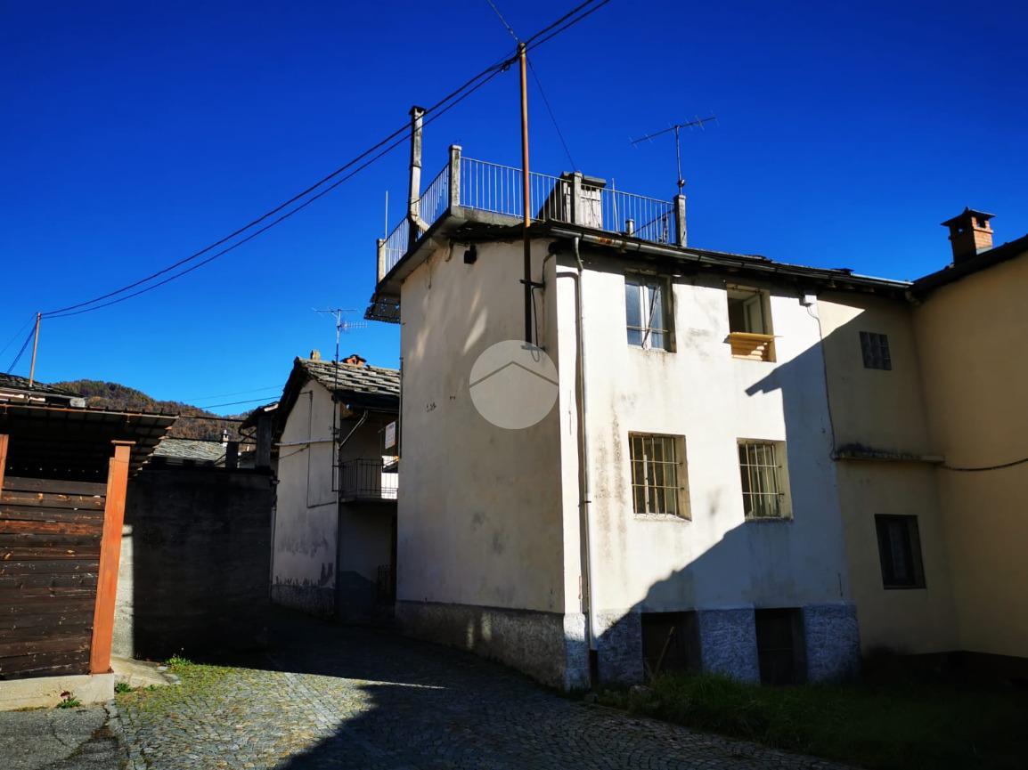 Casa indipendente in vendita a Traves