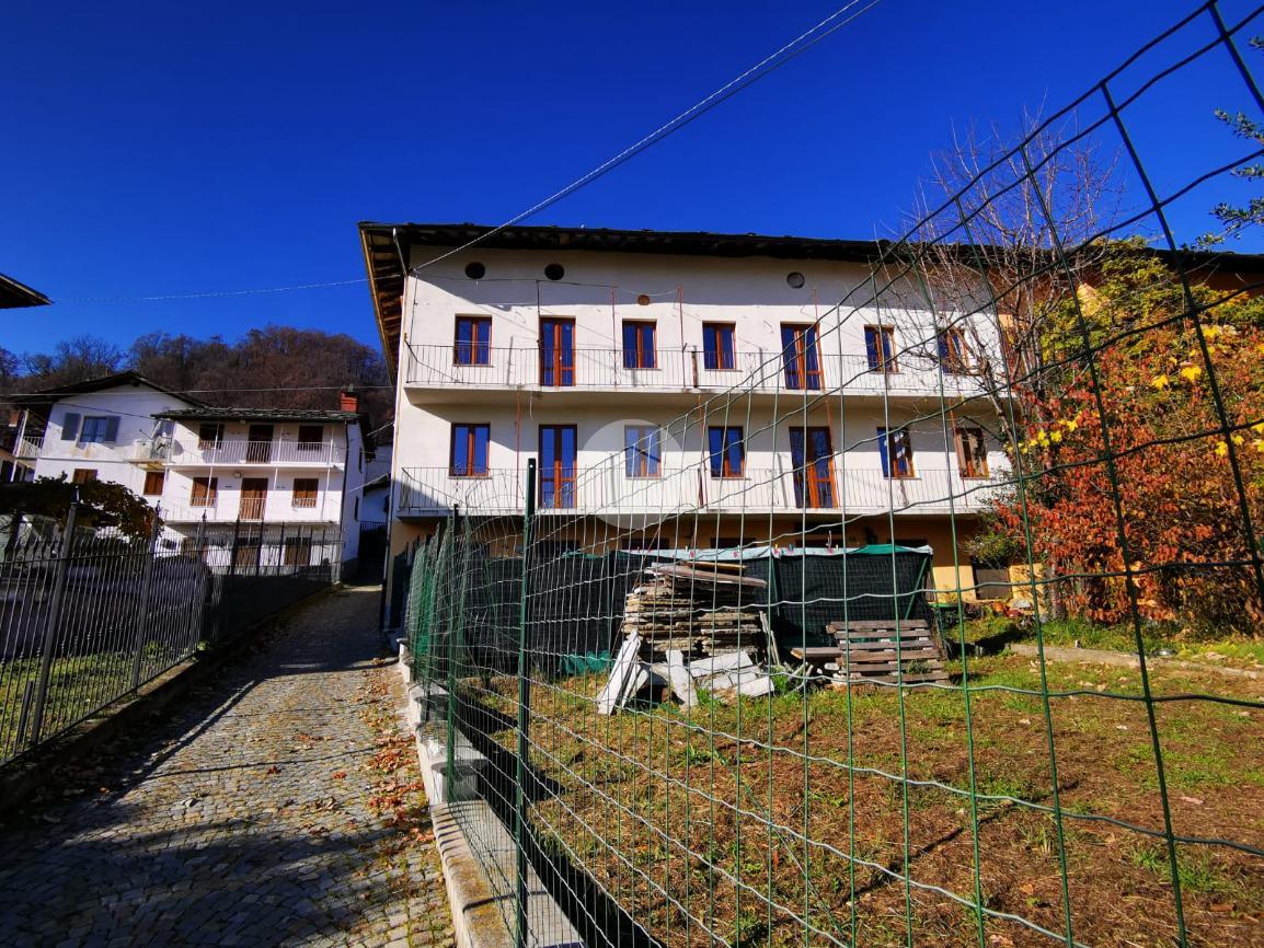 Appartamento in vendita a Traves