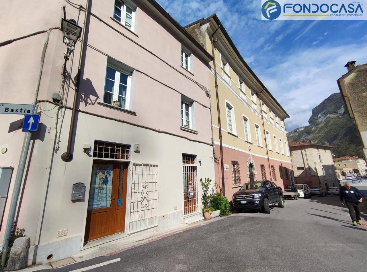 Appartamento in vendita a Seravezza