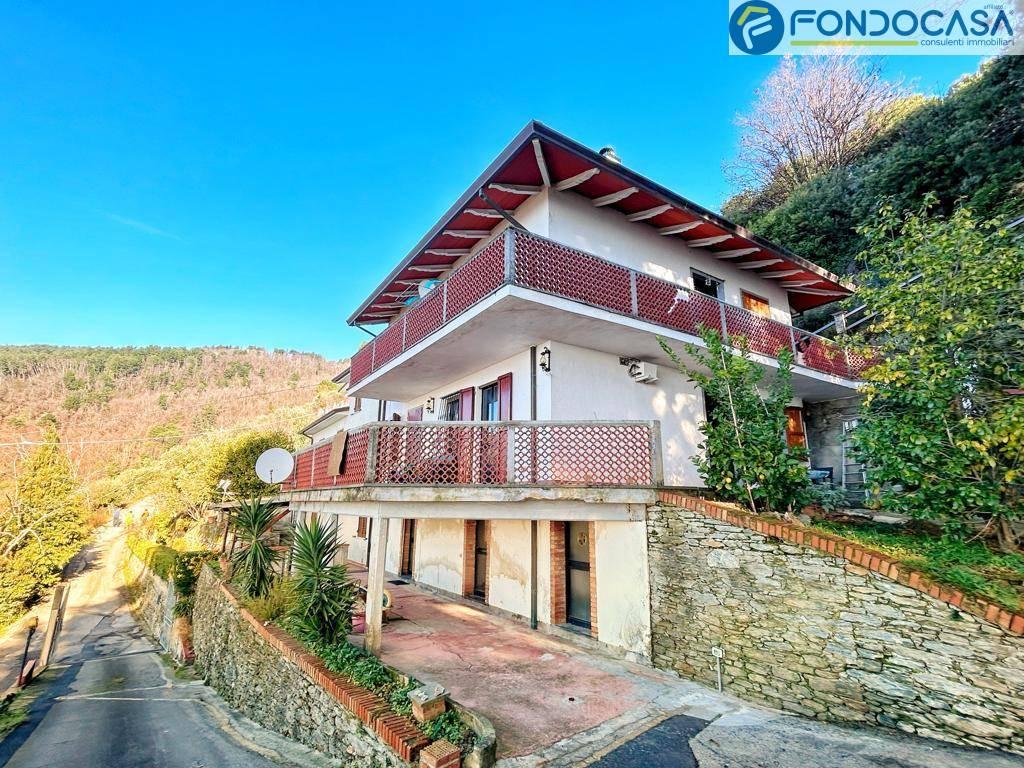 Appartamento in vendita a Montignoso