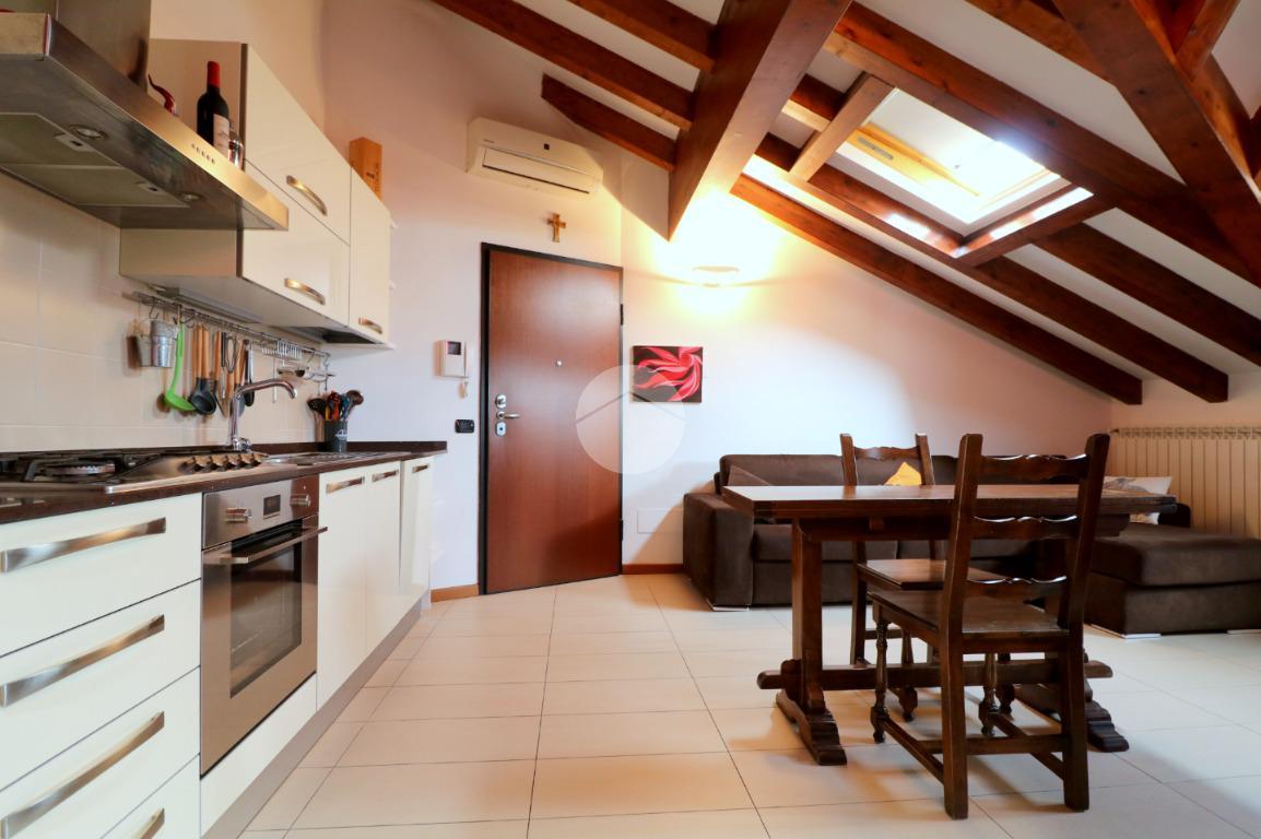 Appartamento in vendita a Rho