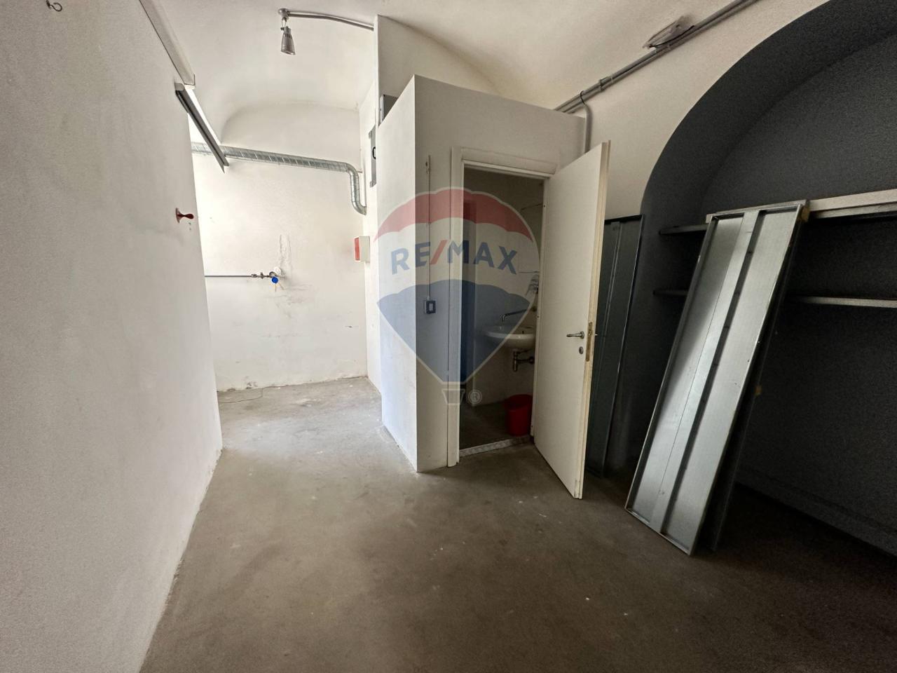 Negozio in vendita a Roma