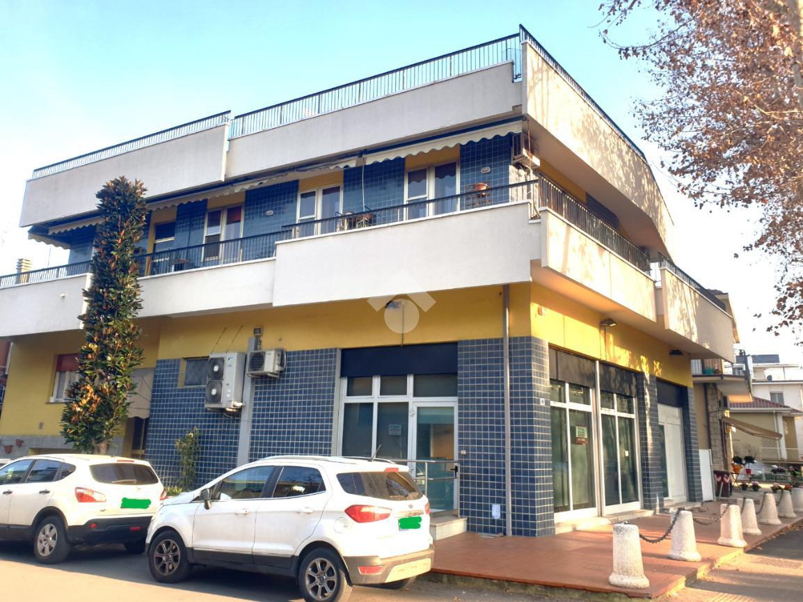 Negozio in affitto a Rimini
