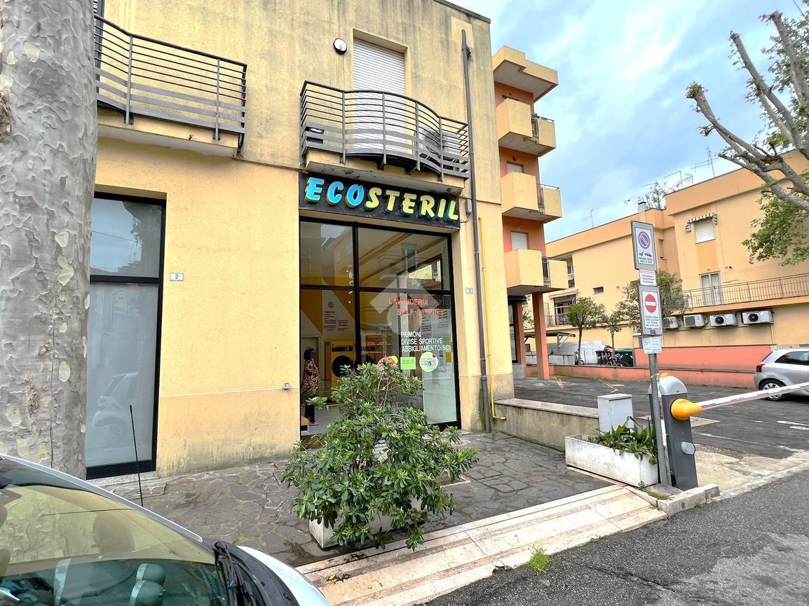 Negozio in affitto a Rimini