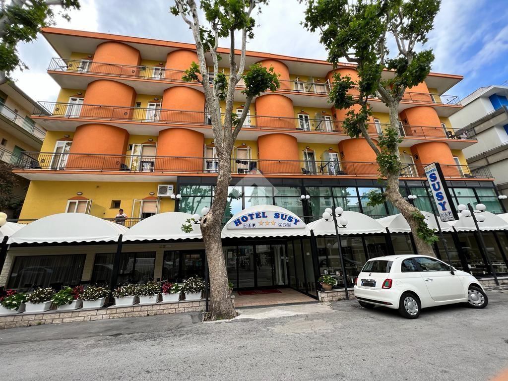 Albergo in vendita a Rimini