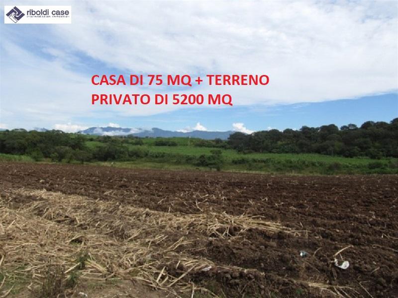 Terreno con rustico in vendita a Seregno
