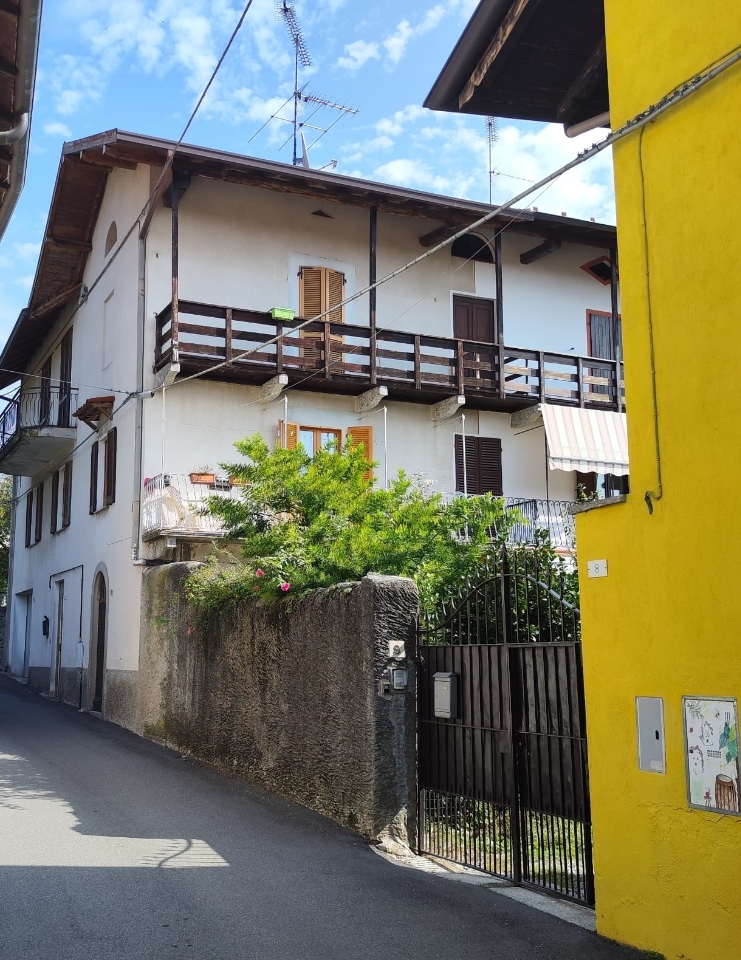 Casa indipendente in vendita a Invorio
