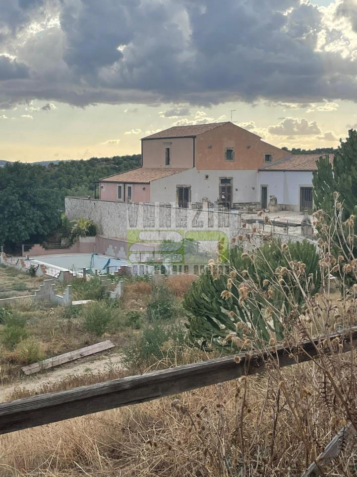Azienda agricola in vendita a Noto