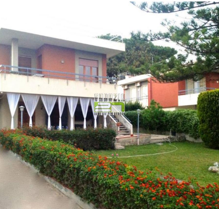 Villa in vendita a Siracusa