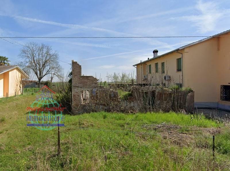 Rustico in vendita a Cento