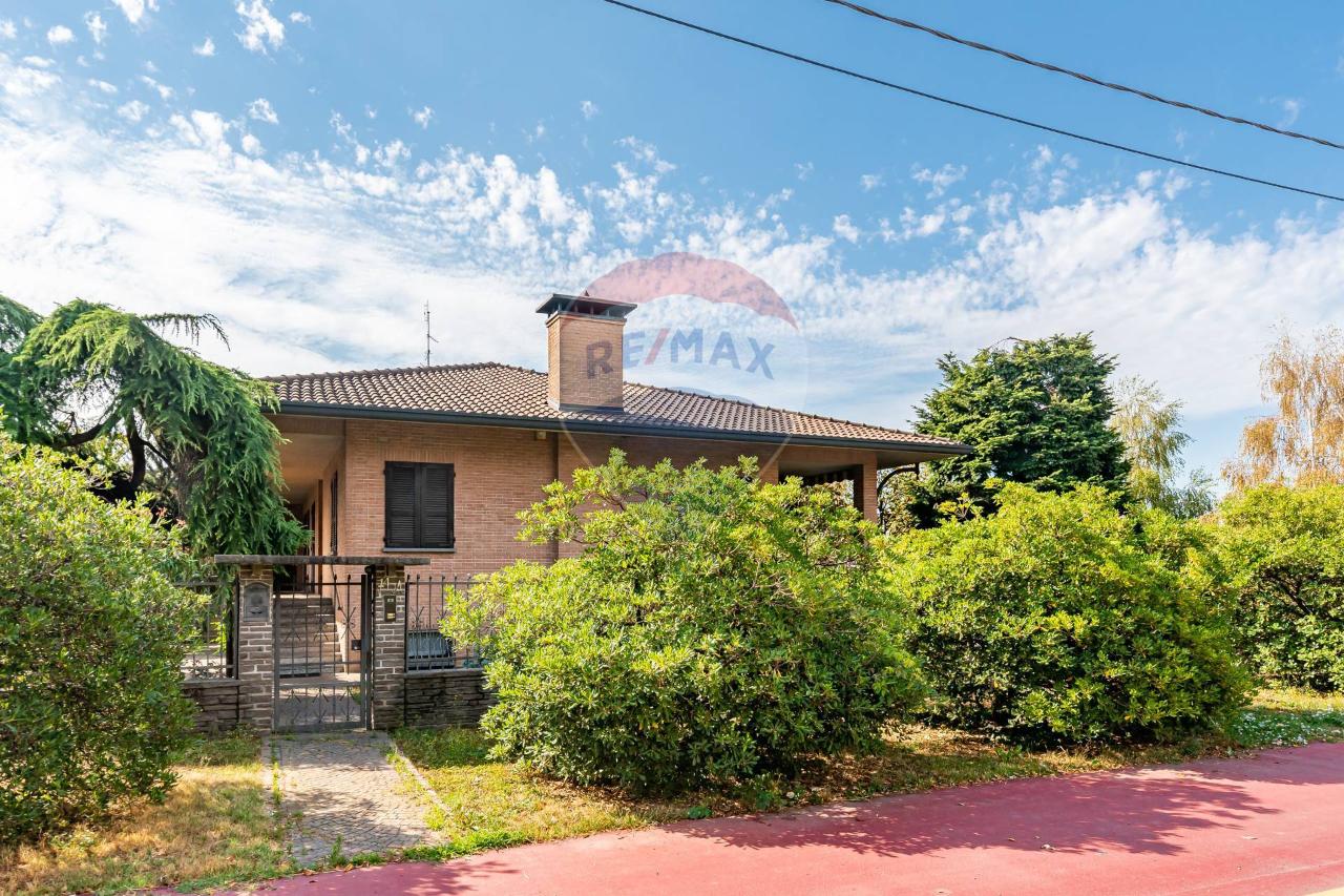 Villa in vendita a Uboldo