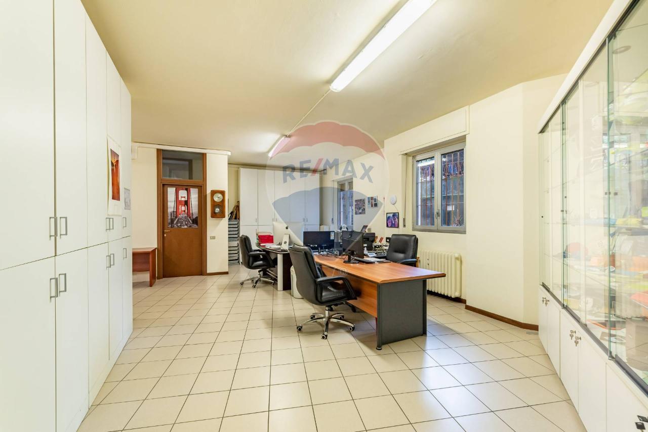 Ufficio in vendita a Saronno