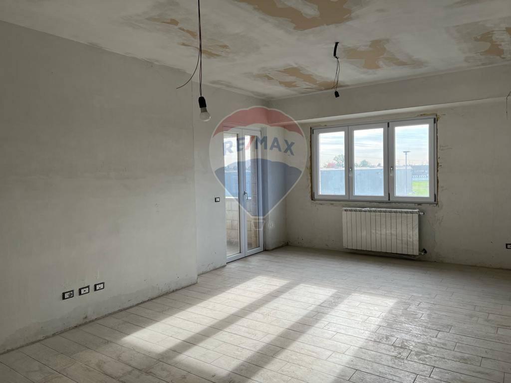 Ufficio in affitto a Caronno Pertusella