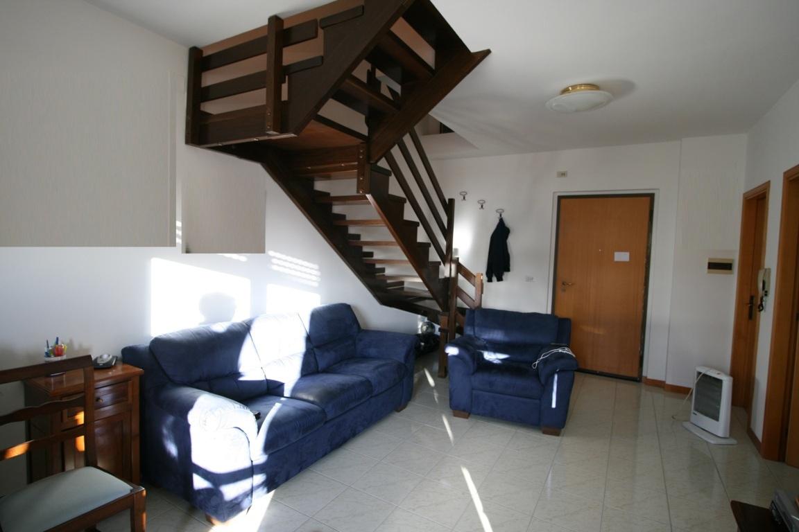 Appartamento in vendita a Montalto Delle Marche