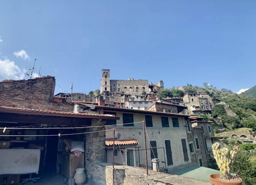 Appartamento in vendita a Dolceacqua