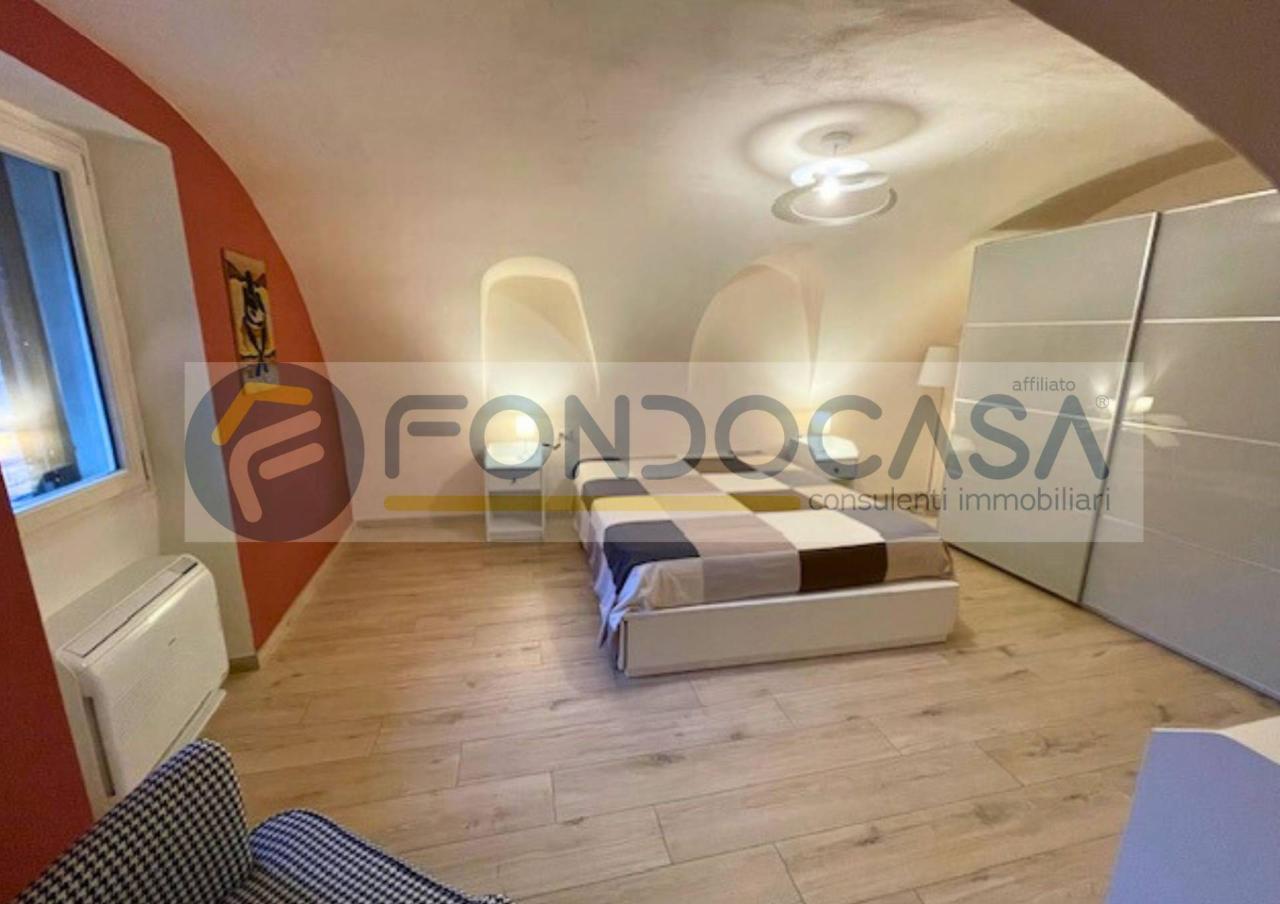 Appartamento in vendita a Rocchetta Nervina