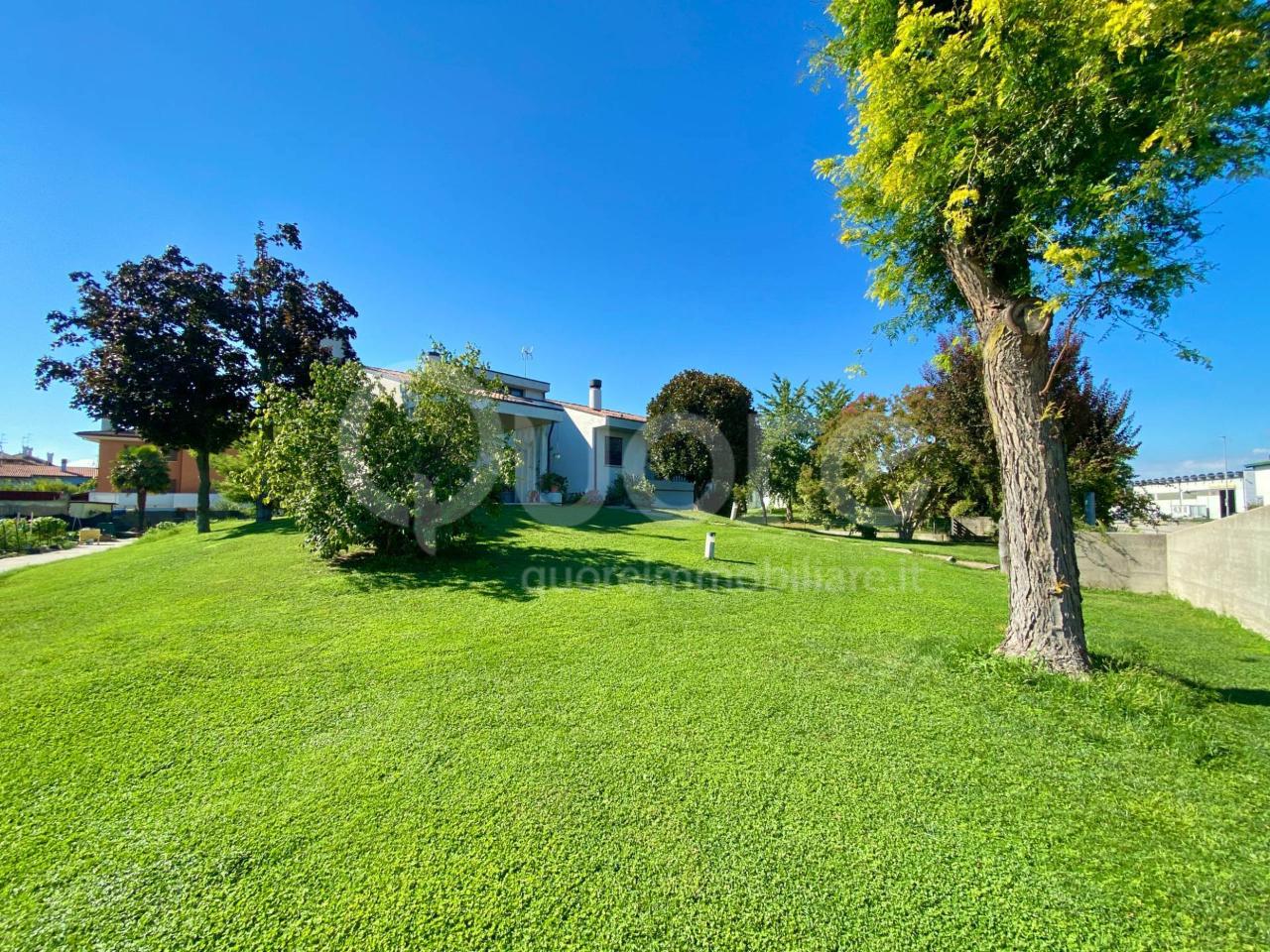 Villa in vendita a Latisana