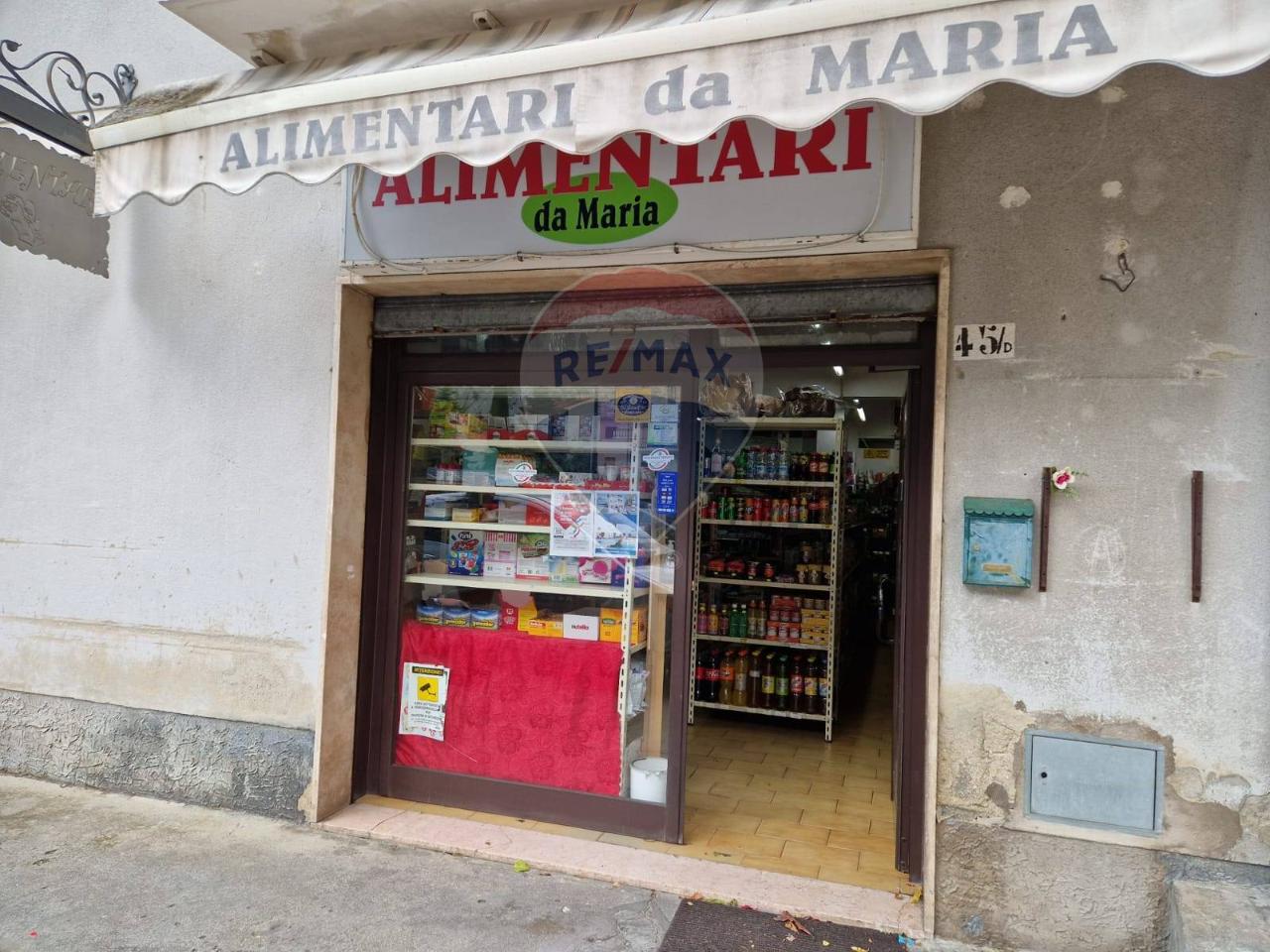 Esercizio commerciale in vendita a Fara San Martino