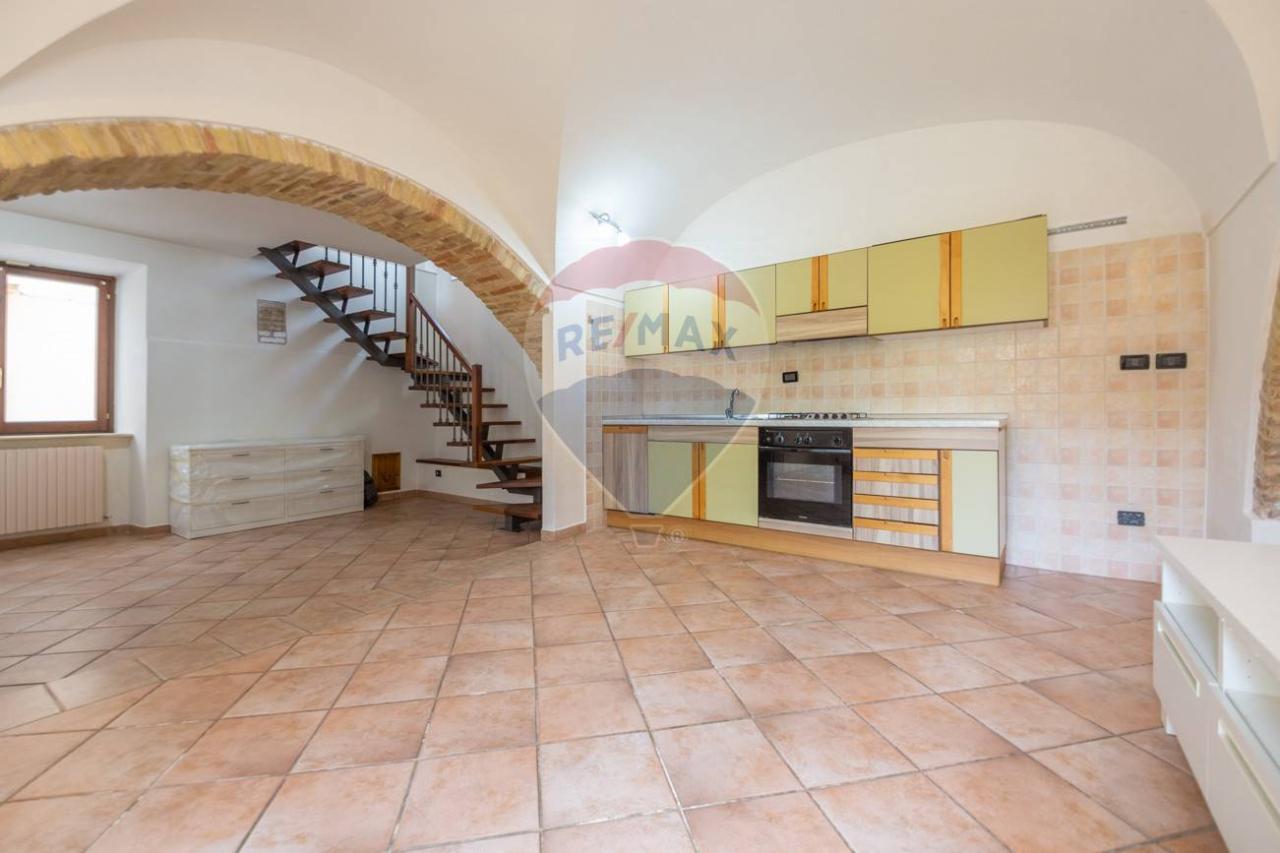 Appartamento in vendita a Villamagna