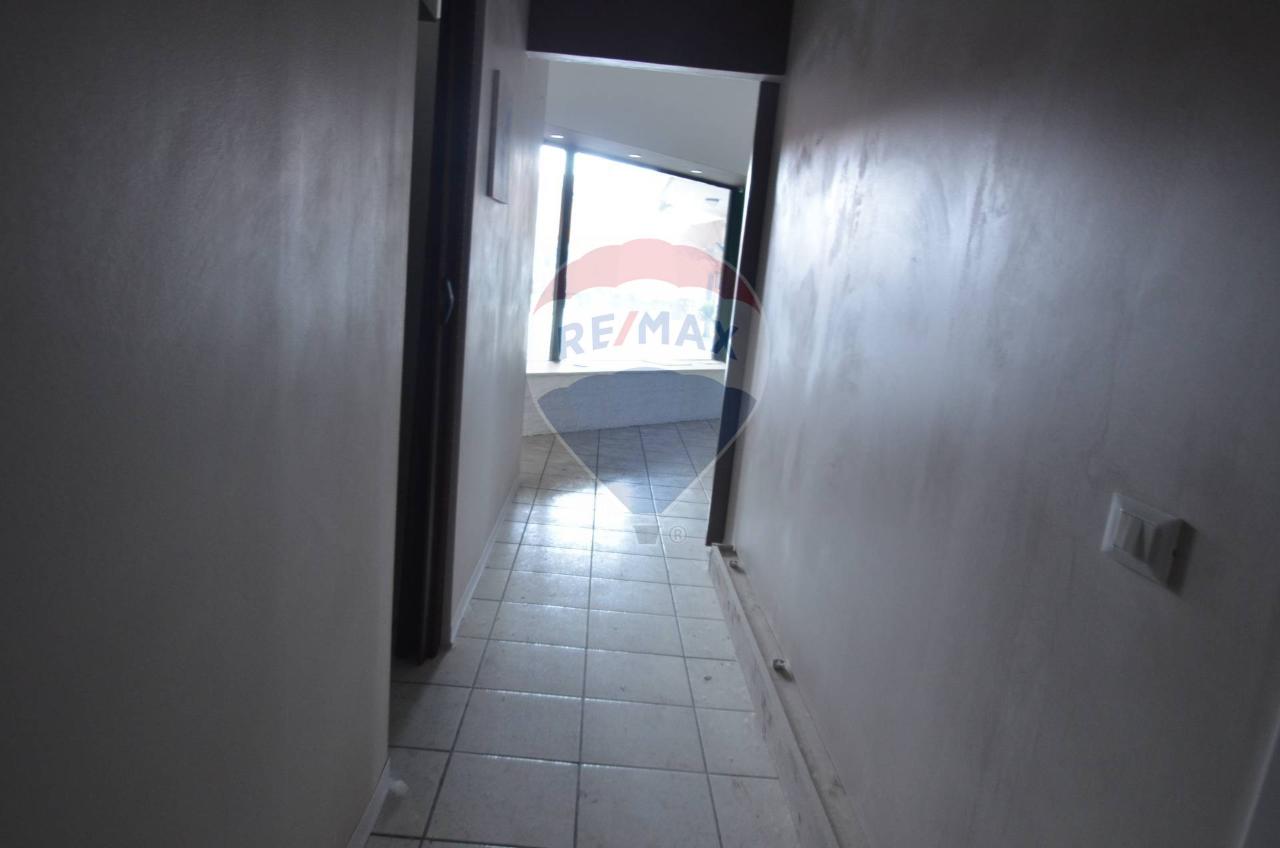 Ufficio in vendita a Ponte San Nicolo'