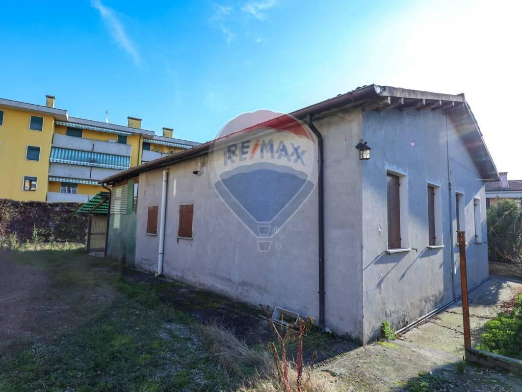 Casa indipendente in vendita a Padova
