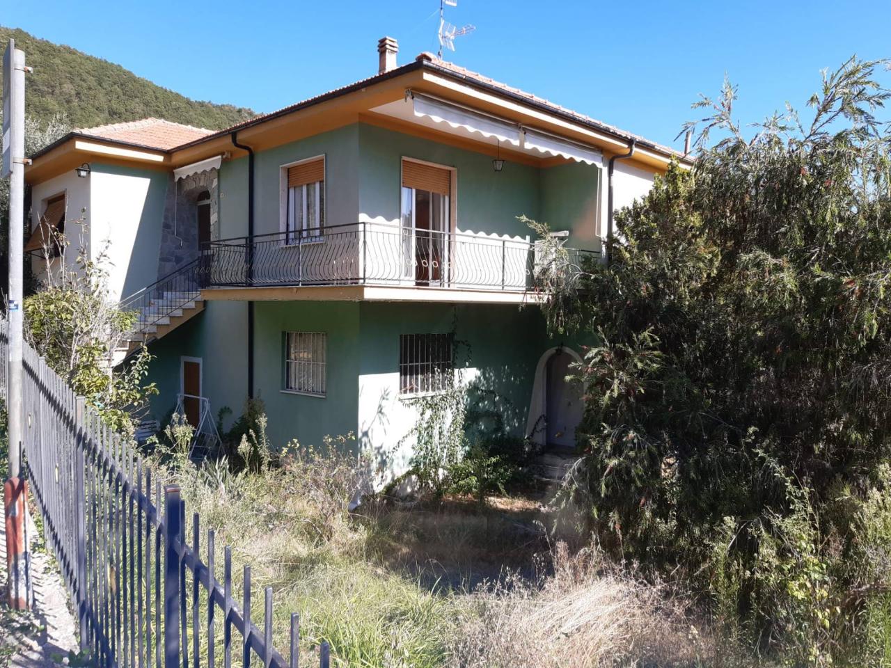 Casa indipendente in vendita a Caravonica