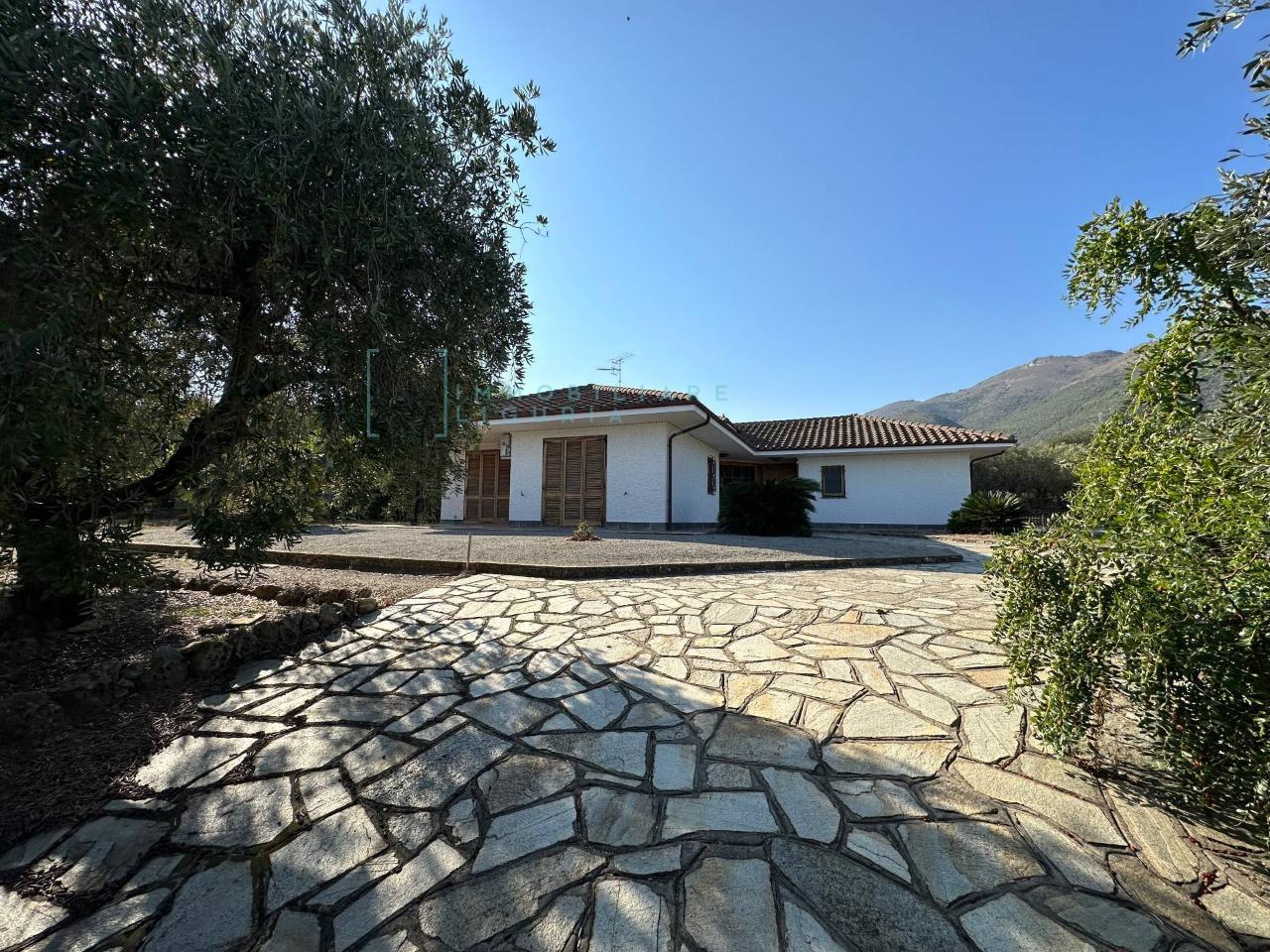 Villa in vendita a Ceriale