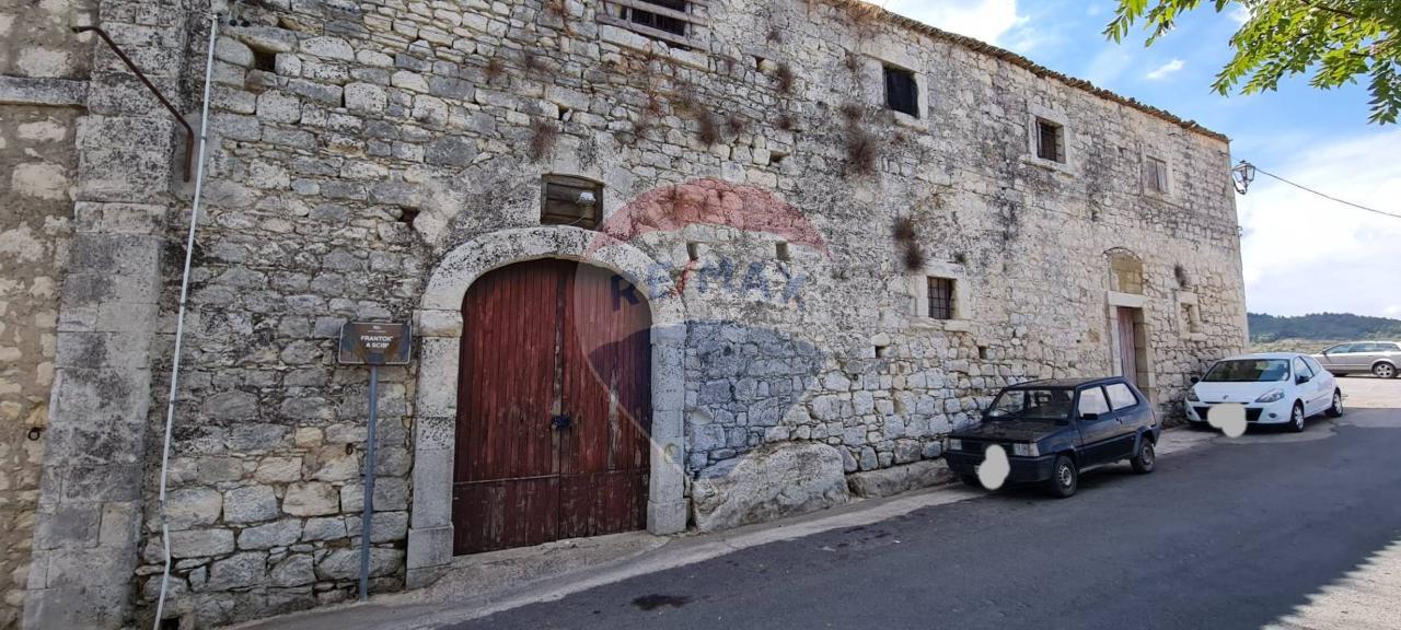 Casa indipendente in vendita a Monterosso Almo