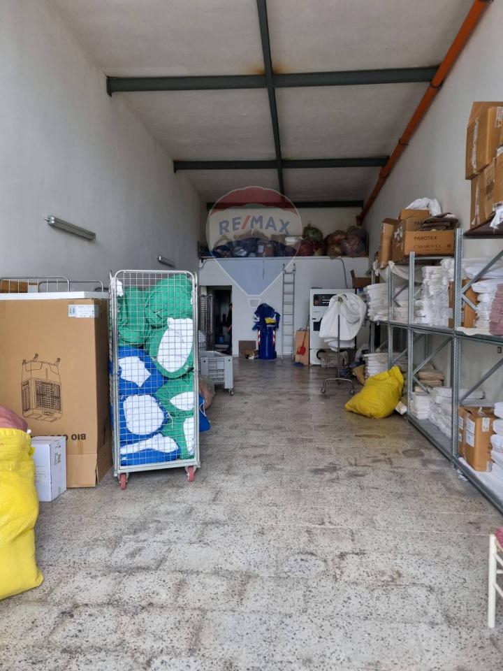 Magazzino in vendita a Melilli