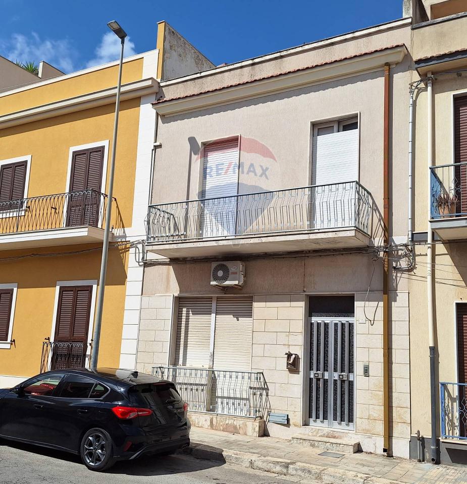 Casa indipendente in vendita a Rosolini