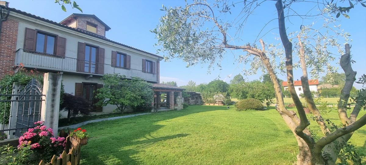 Rustico in vendita a San Secondo Di Pinerolo