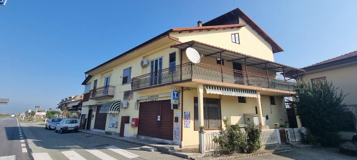 Palazzo in vendita a Barge