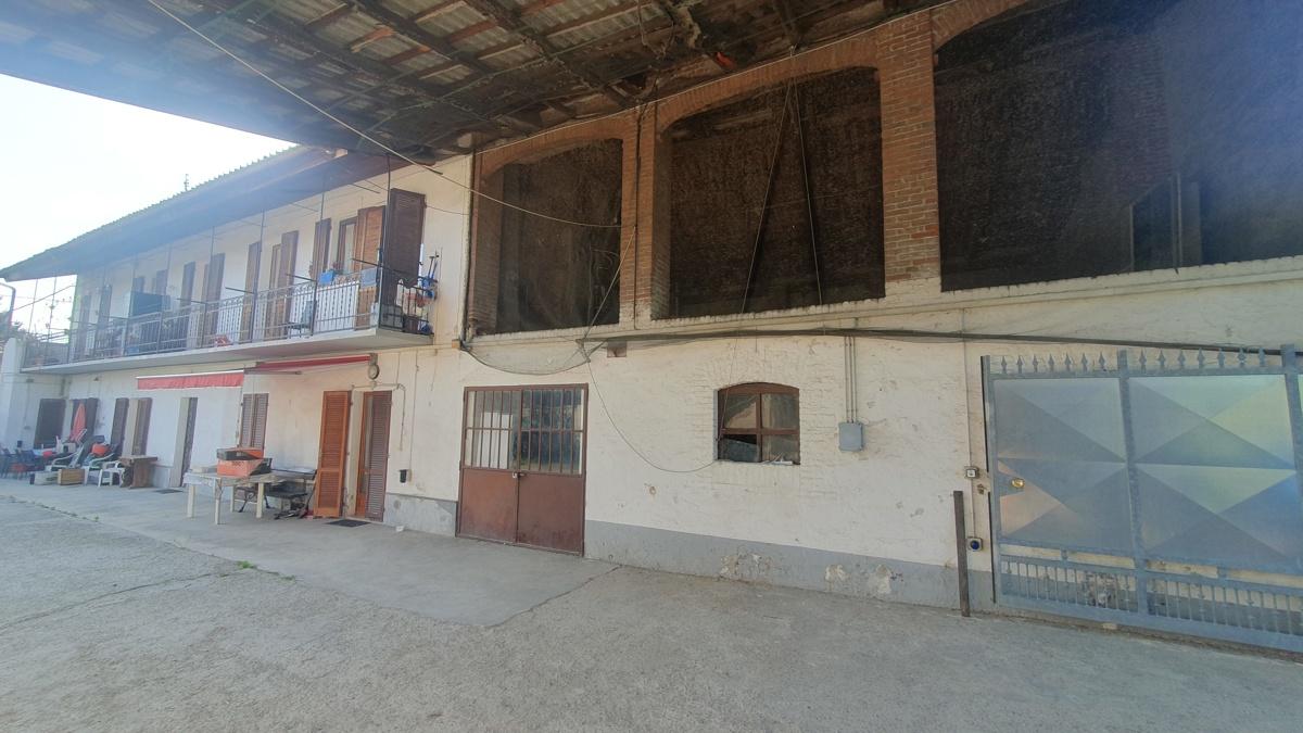 Cascina in vendita a Pinerolo