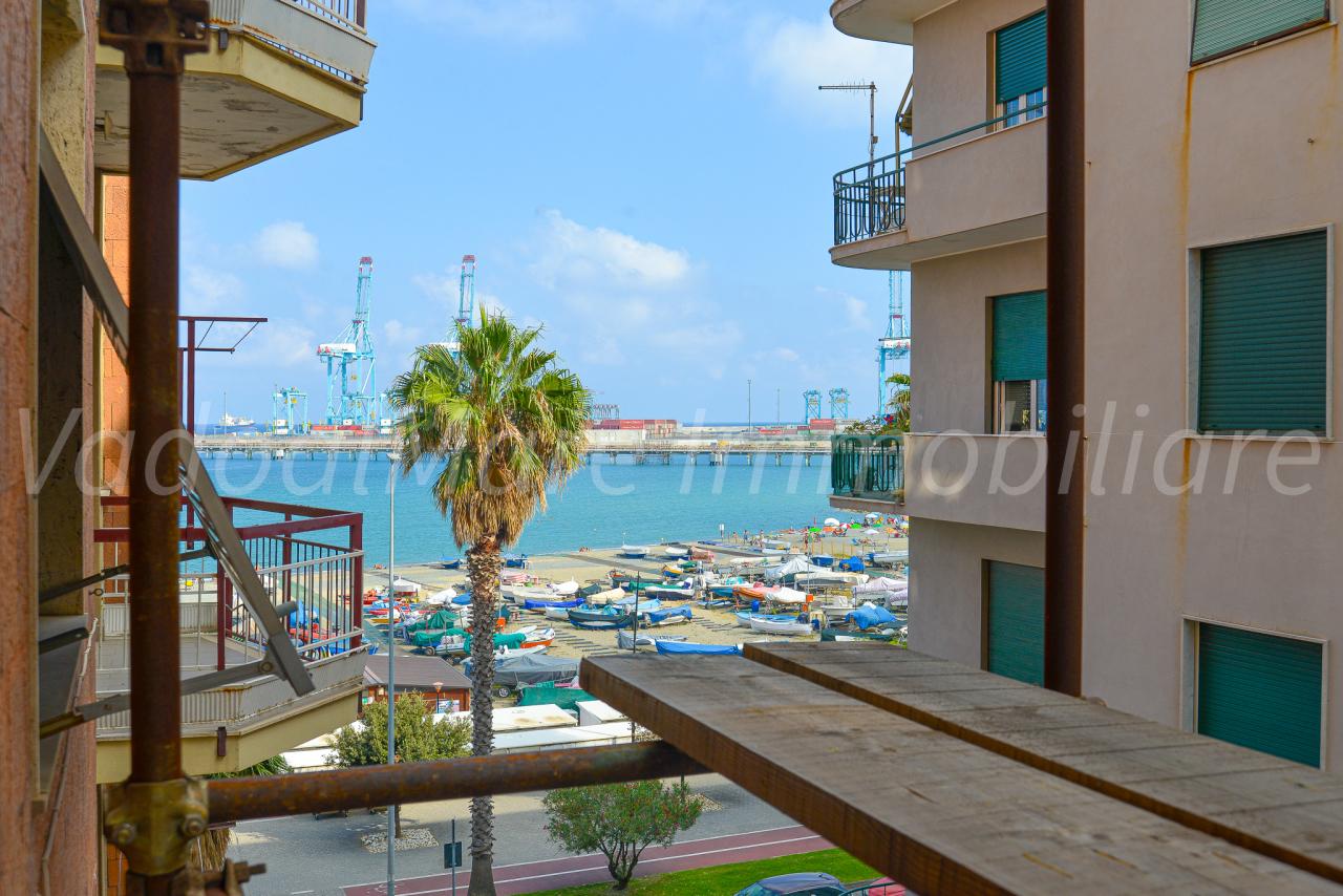Appartamento in vendita a Vado Ligure