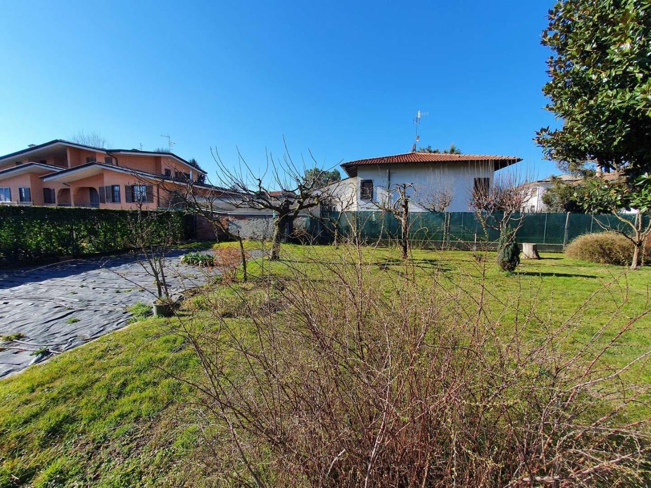 Terreno edificabile residenziale in vendita a Cermenate